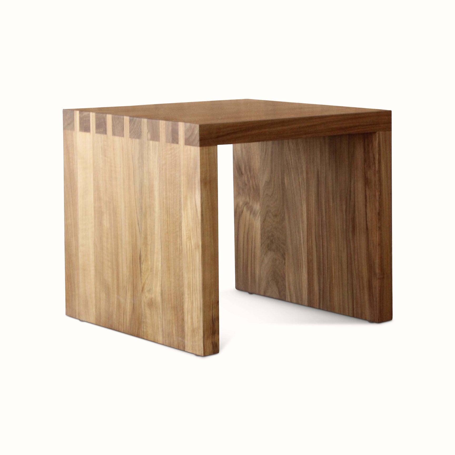 Indoor/Outdoor Dovetail Side Table – Hollywood At Home