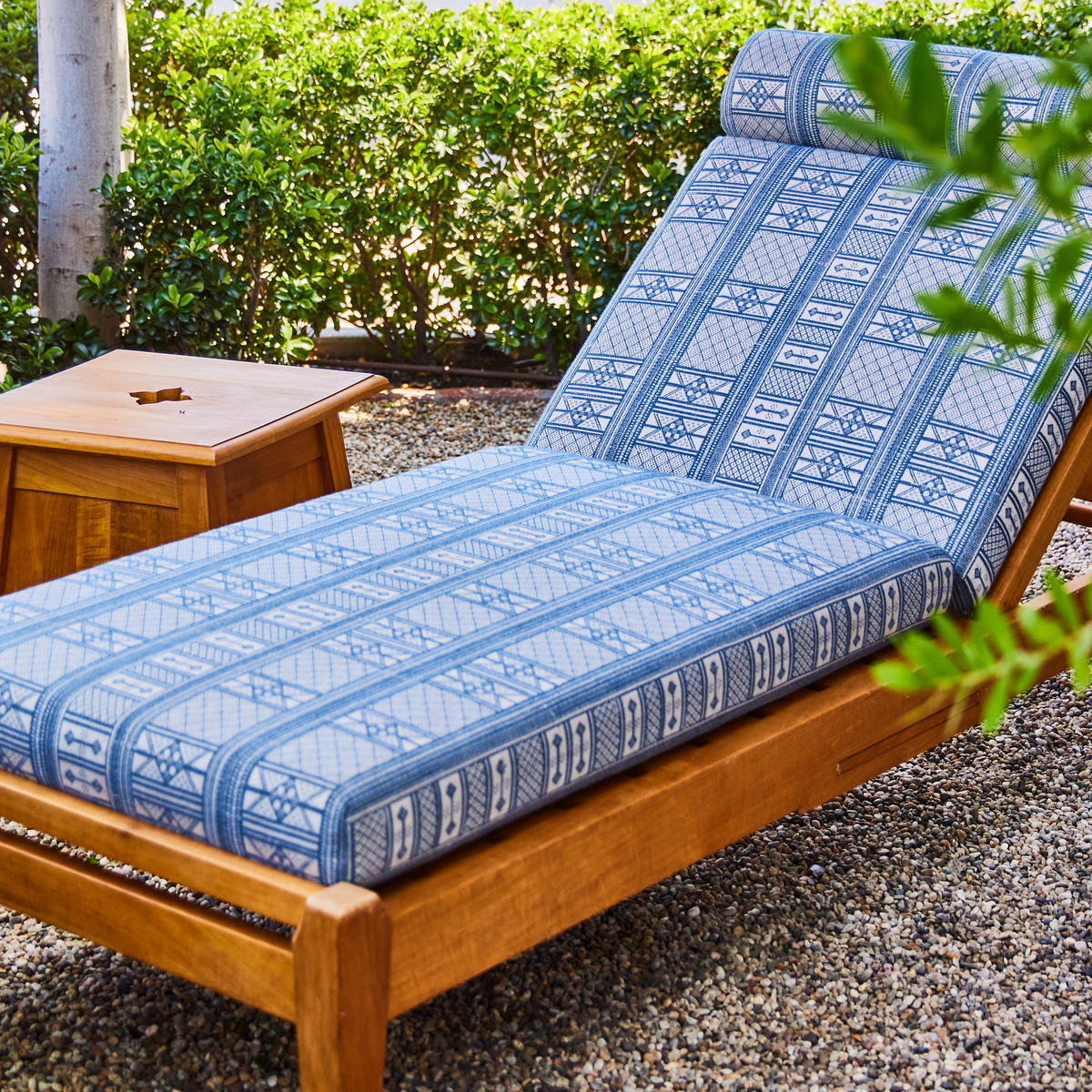 Indoor/Outdoor Formosa Chaise – Hollywood At Home